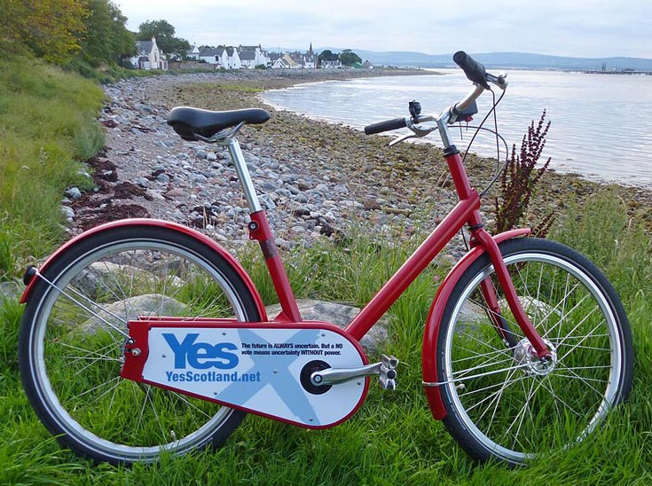 Cromarty's unofficial 'Yes' campaign bicycle - Cromarty Archive